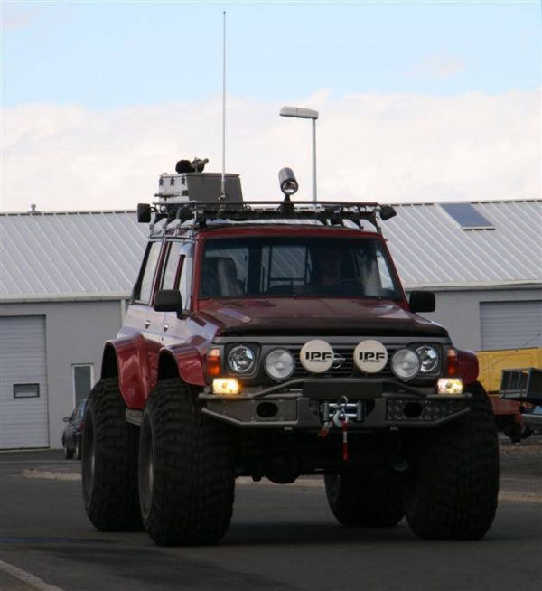 Nissan Patrol with a Duramax Diesel V8 – Engine Swap Depot