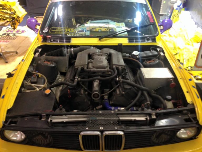 BMW E30 with a Supercharged M62 – Engine Swap Depot