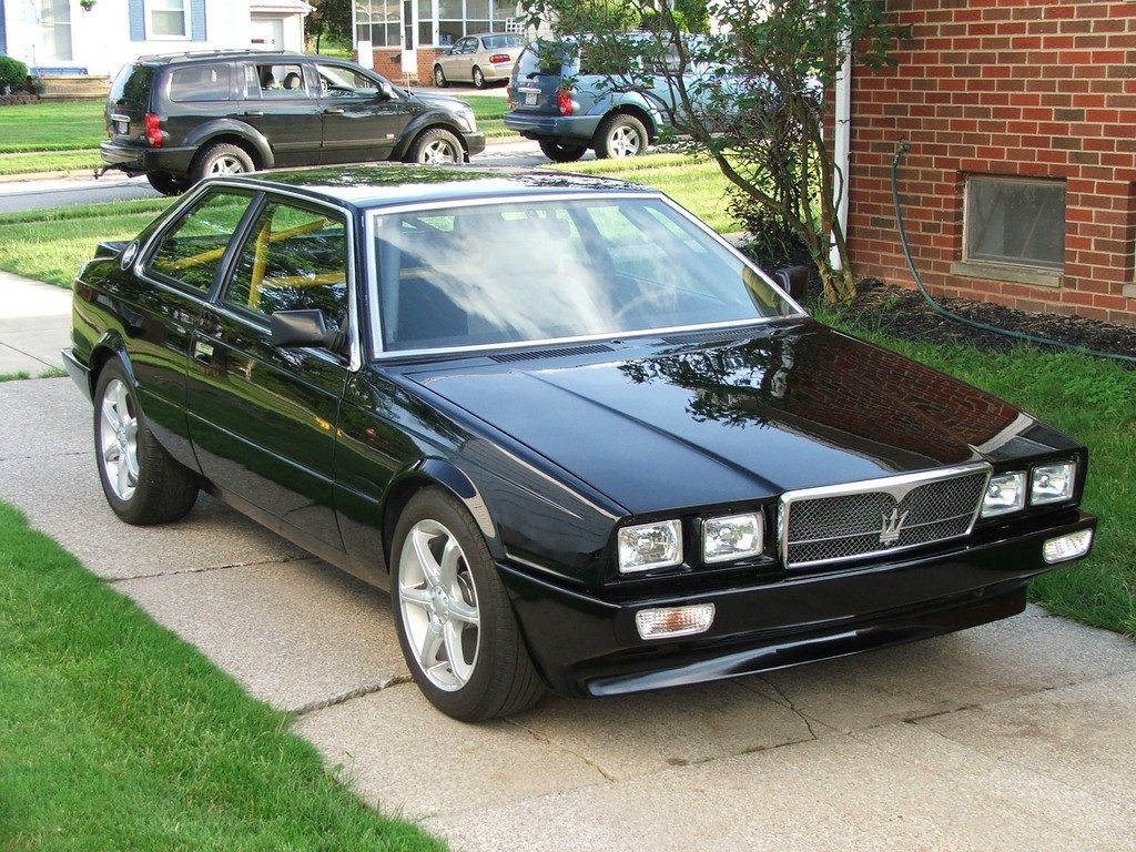 1985 Maserati Biturbo with a 1UZ V8 – Engine Swap Depot