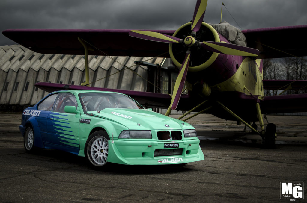 BMW E36 with a M73 V12 – Engine Swap Depot