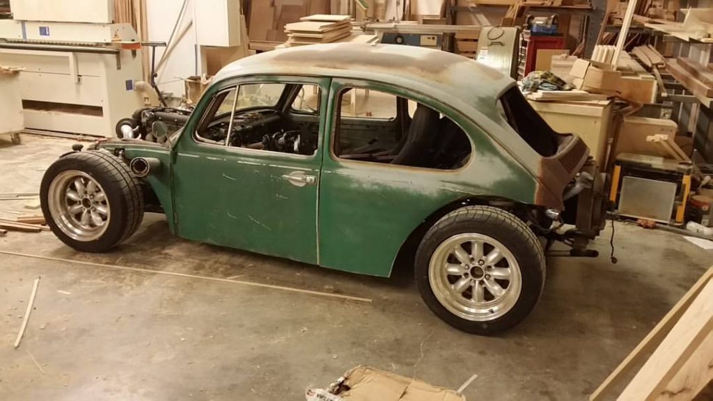 Custom Bug with a Turbo 1.8 L Inline-Four and Miata Drivetrain – Engine ...