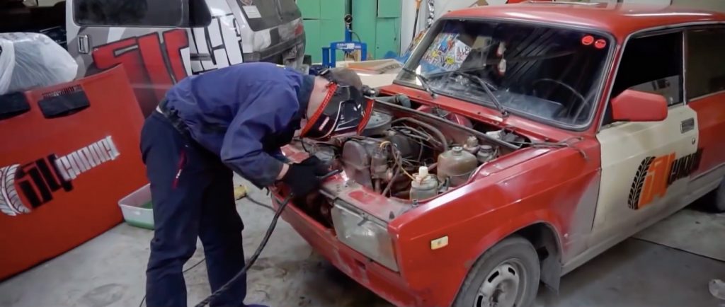 Lada Riva with Twin Engines - engineswapdepot.com