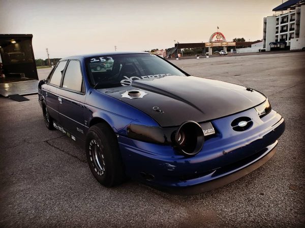 Zach Wright’s Taurus SHO Goes 9.65 sec – Engine Swap Depot