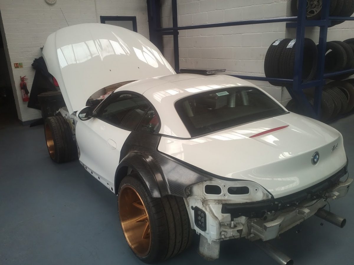 BMW Z4 with a LS3 V8 - engineswapdepot.com
