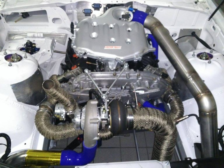 BMW E36 with a Turbo VQ35 V6 – Engine Swap Depot