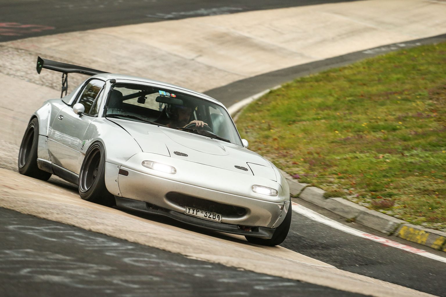Mazda MX-5 with a 3.6 L LFX V6 Racing and Guide on Nurburgring