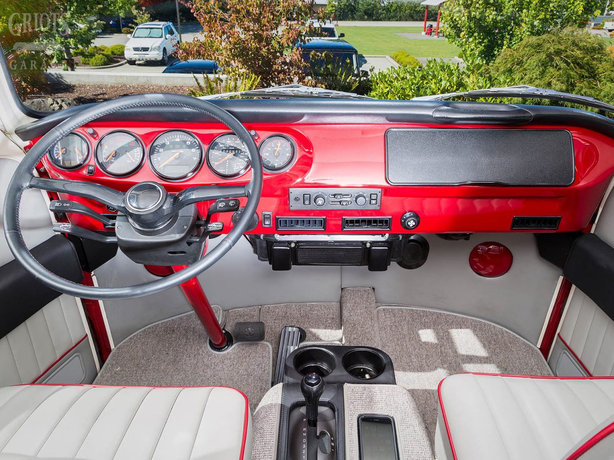 1971 VW Bus with a Porsche 964 Powertrain