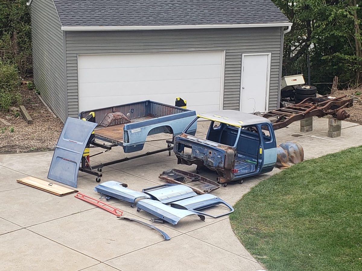 1978 Dodge D300 with a Supercharged Hellcat V8