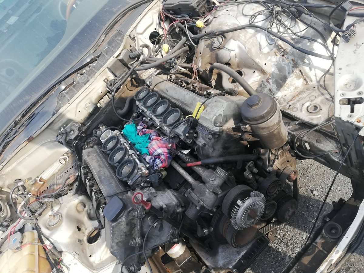 Mercedes W126 with a BMW M60 V8 - engineswapdepot.com