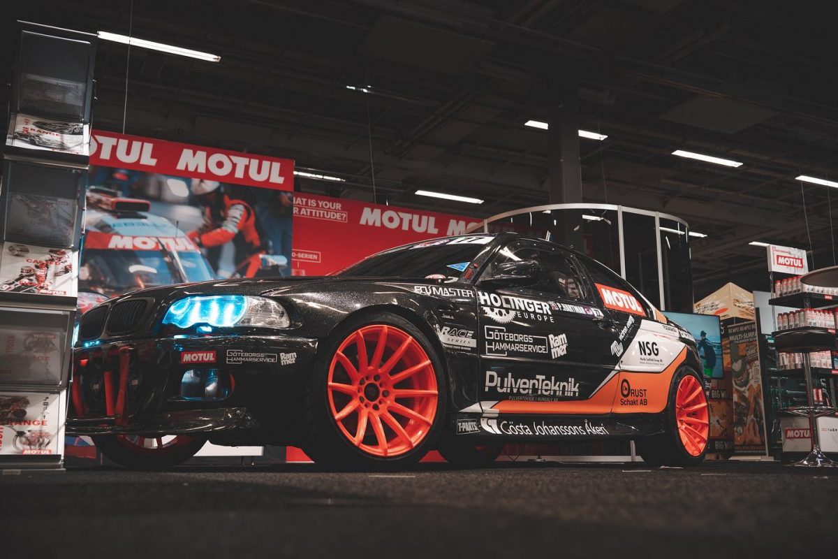 BMW E46 Drifting with a 800 hp Turbo Barra Inline-Six