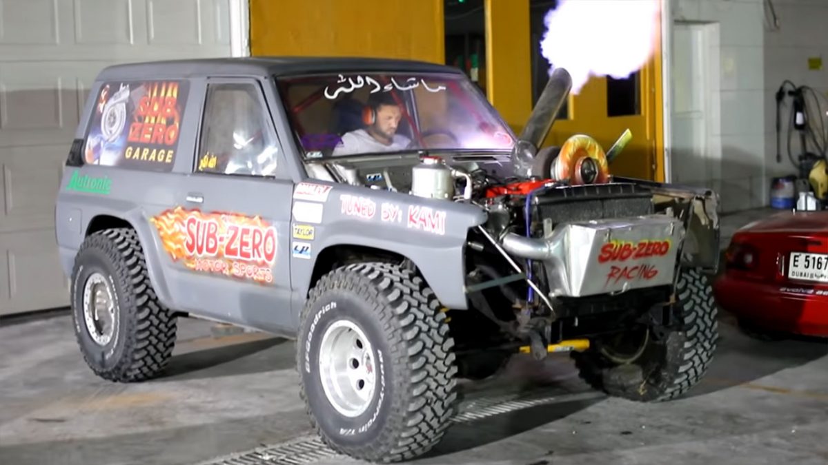 SUV Uphill Sand Racing Explained