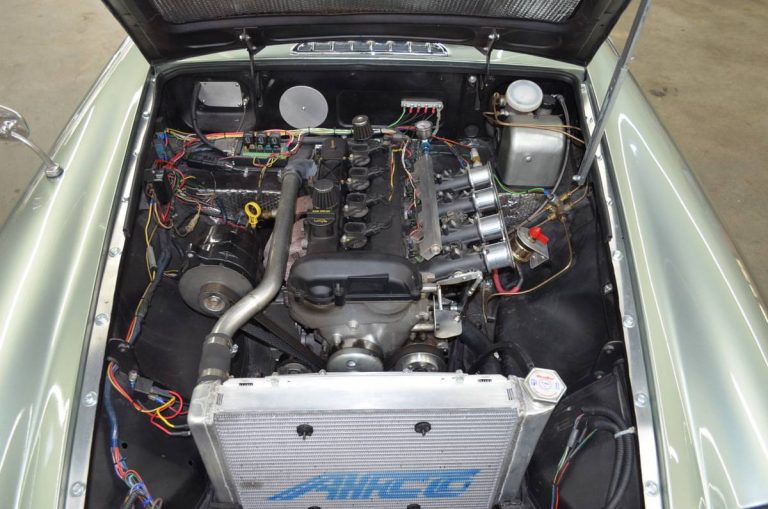 For Sale: 1971 MGB GT with a 2.3 L Duratec Inline-Four – Engine Swap Depot
