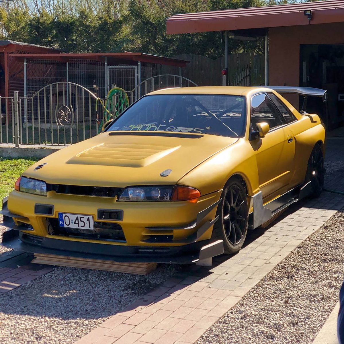 Nissan R32 Skyline with a Turbo 1.5JZ Inline-Six – Engine Swap Depot