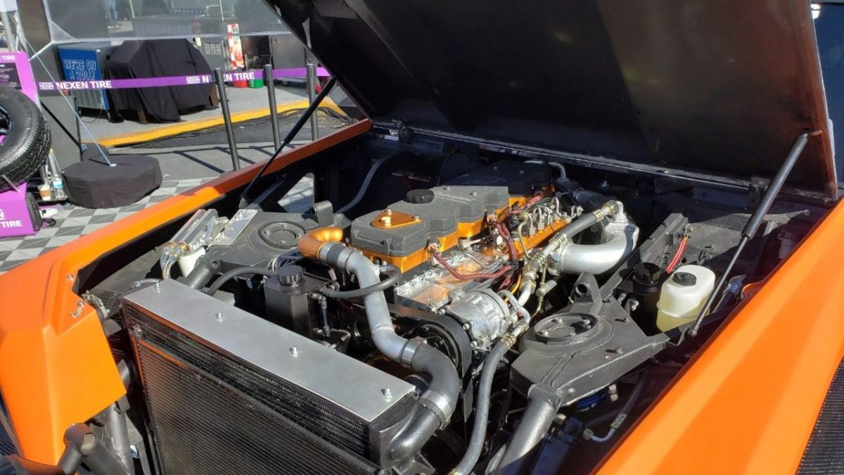 Lamborghini LM002 with a Cummins Turbo Diesel Inline-Six ...