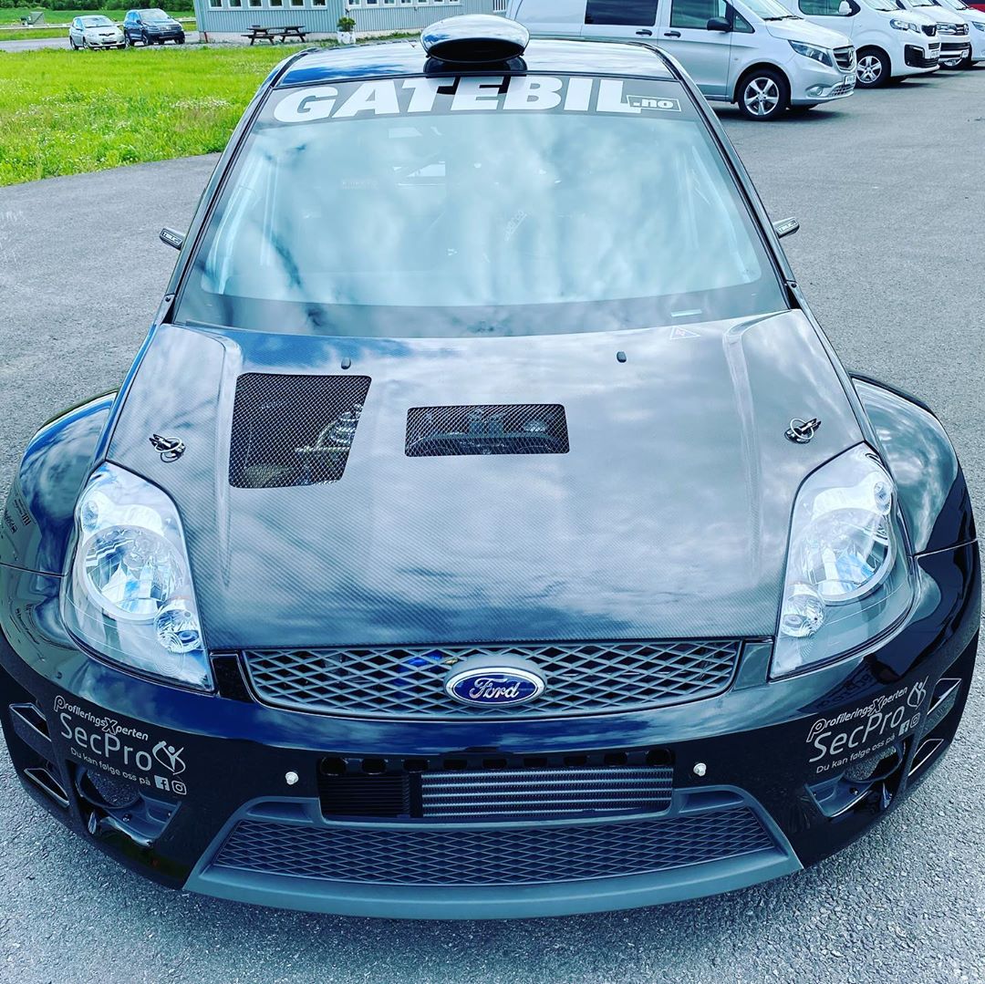 Ford Fiesta with a Turbo Volvo Inline-Five 03 – Engine Swap Depot