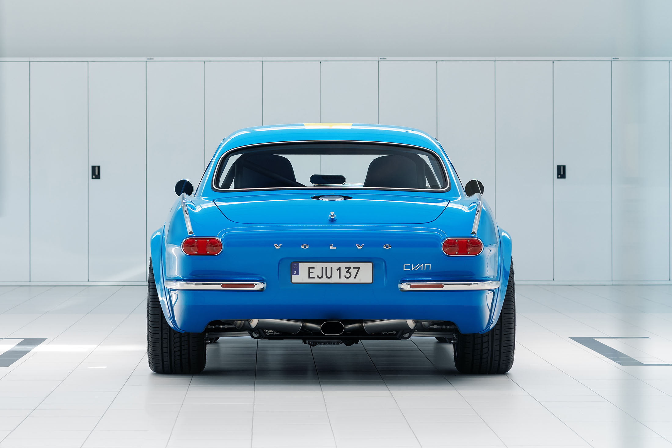 Custom Volvo P1800 with a 420 hp Turbo Inline-Four – Engine Swap Depot