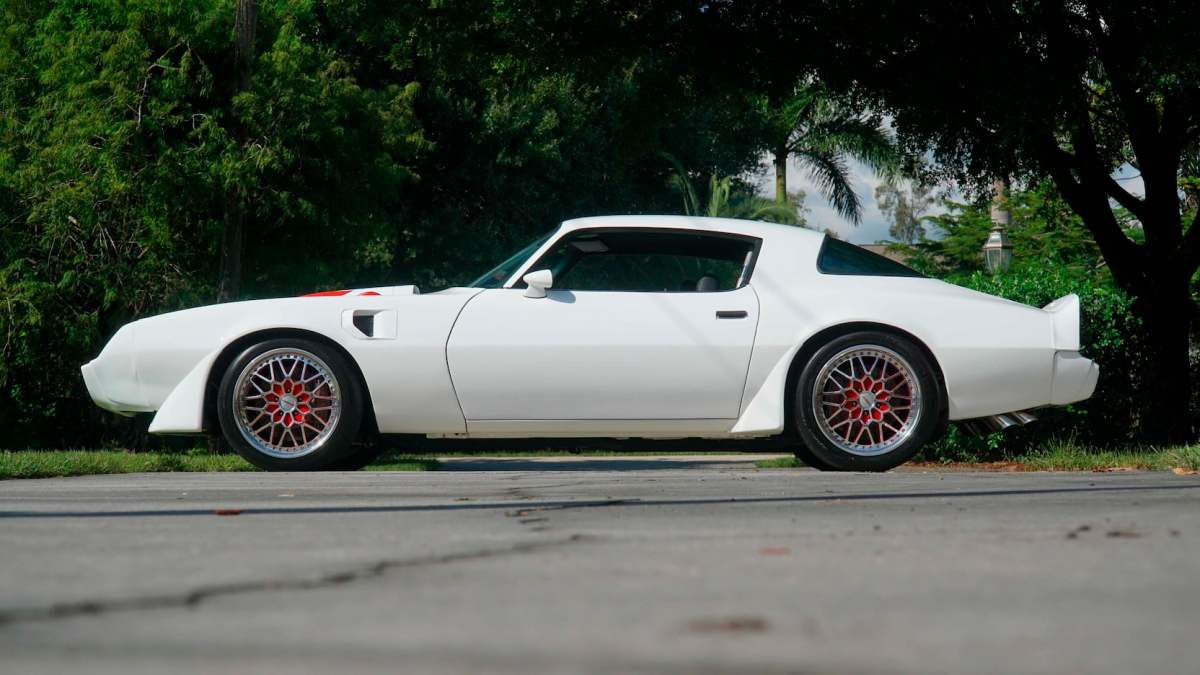 1981 Firebird Trans Am with a twin-turbo LS9 V8 16 – Engine Swap Depot