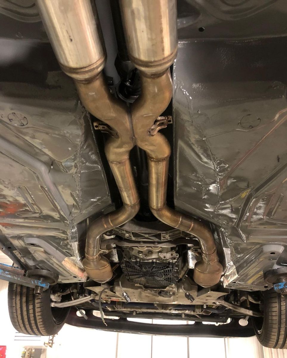 RWD Volvo 850 wagon with a BMW S65 V8 12 – Engine Swap Depot