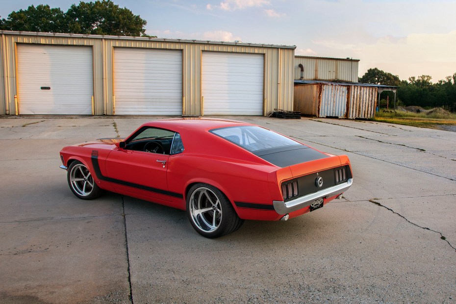 1970 Boss 302 with an Accufab Modular V8 – Engine Swap Depot