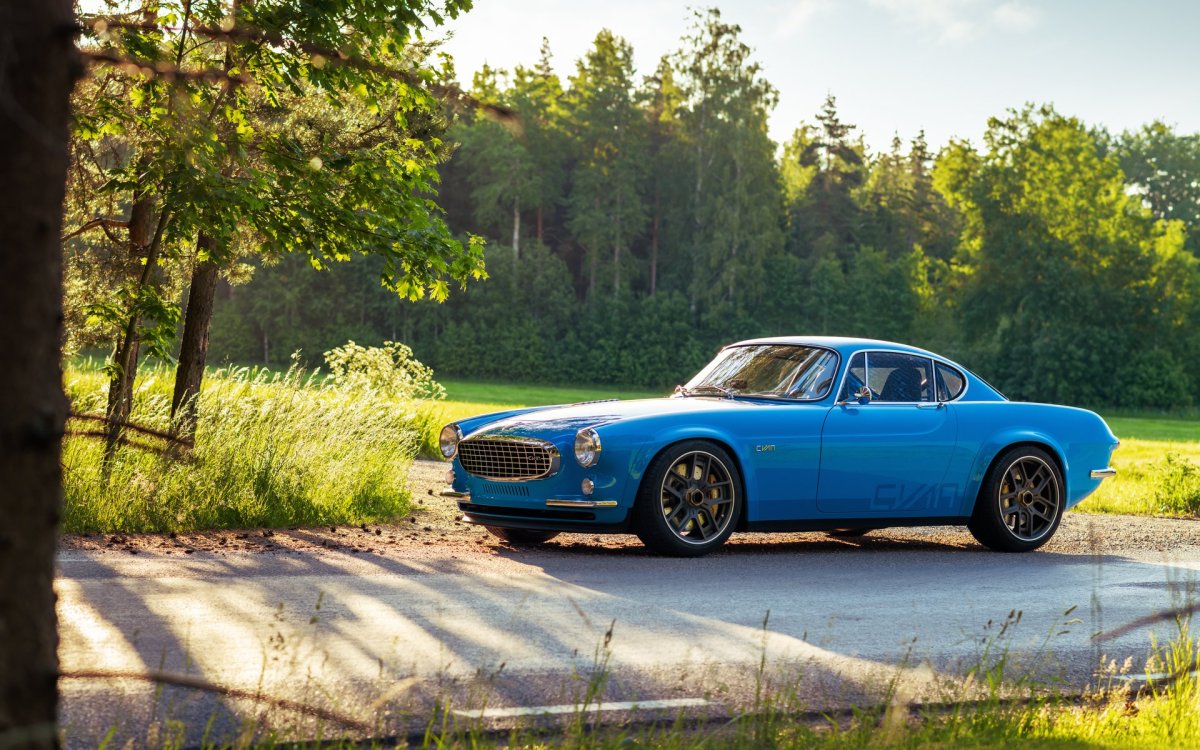 Cyan Racing Volvo P1800 with a turbo 2.0 L inline-four 09 – Engine Swap ...