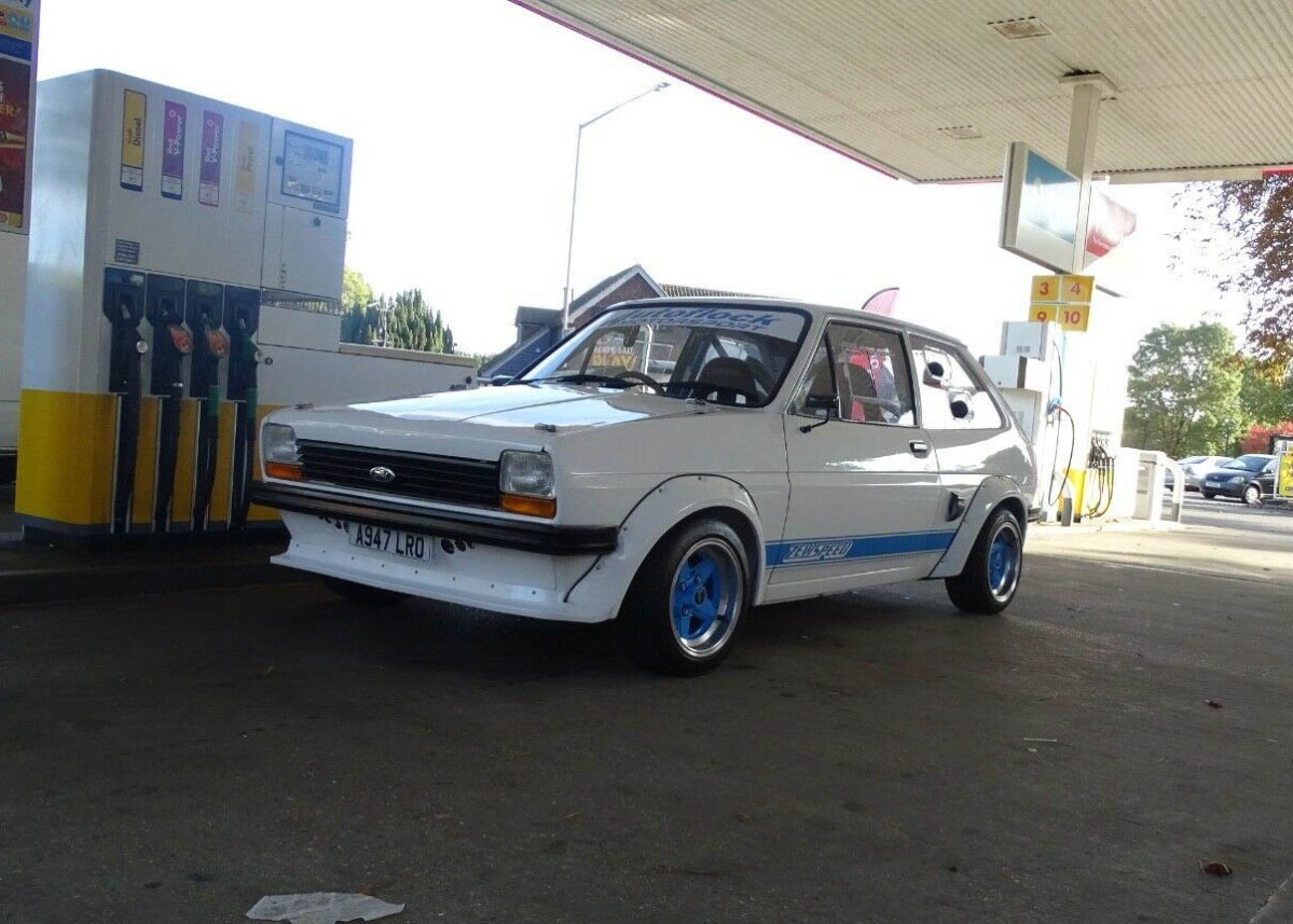 Ford Fiesta with a mid-engine turbo ST170 inline-four 01 – Engine Swap ...