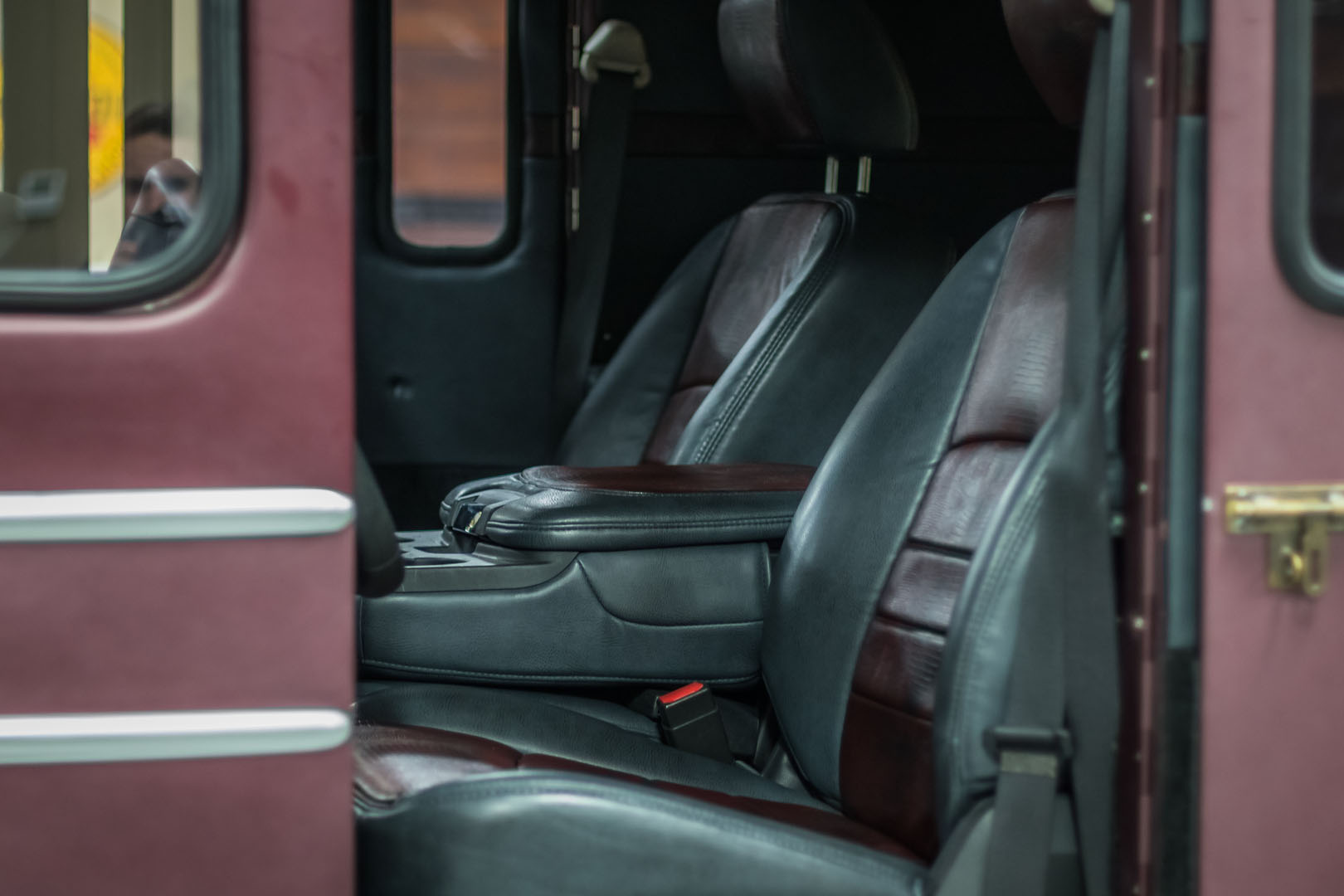 1955 Divco Truck with a 5.7 L Hemi V8 – Engine Swap Depot