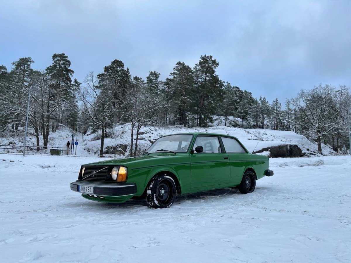 For Sale: 1976 Volvo 242 with a BMW M60 V8