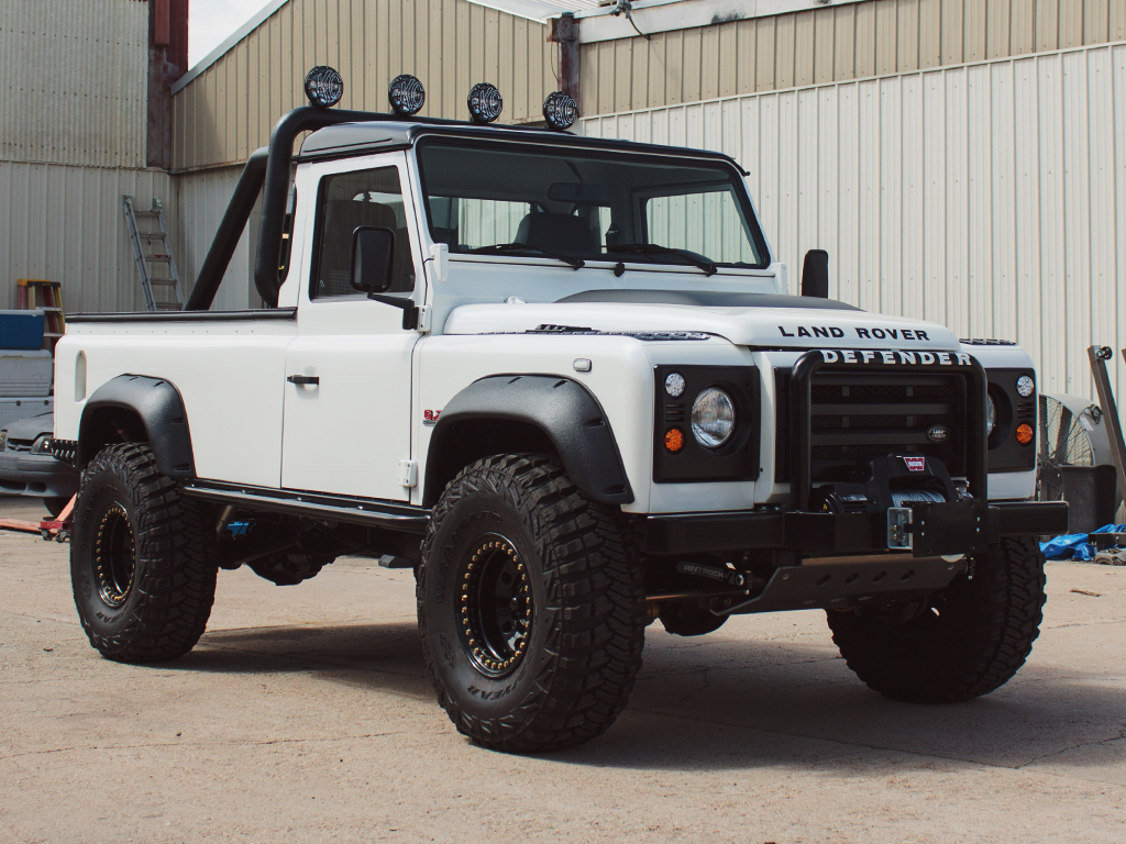 1985 Land Rover Defender with a supercharged LS3 V8 01 – Engine Swap Depot
