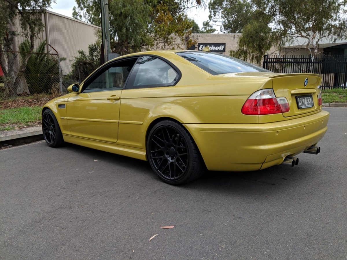 BMW M3 E46 with a S85 V10 – Engine Swap Depot