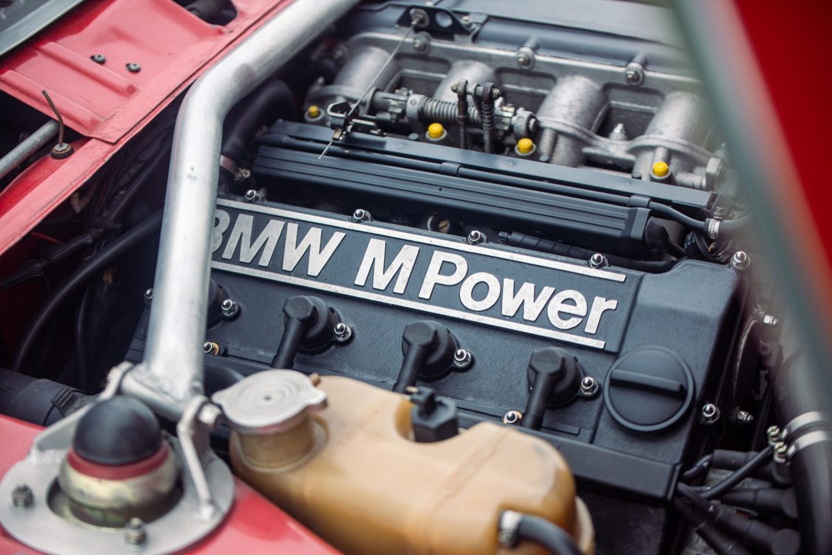 1972 BMW 2002 with a 2.3 L S14 Inline-Four – Engine Swap Depot