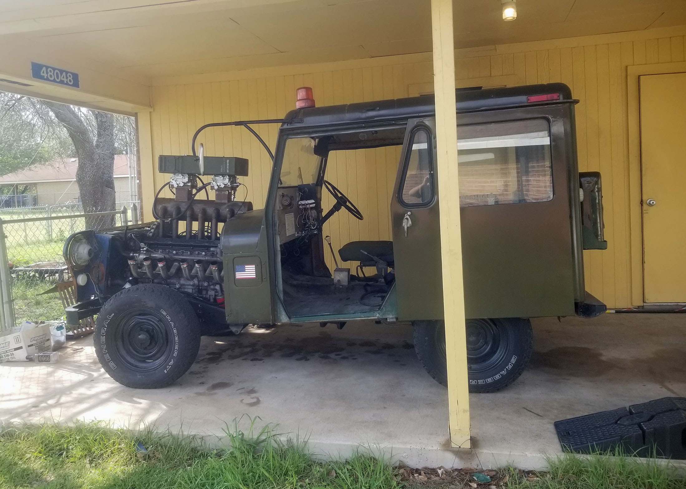 Mail Jeep with a 7.0 L Jaguar V12 - engineswapdepot.com