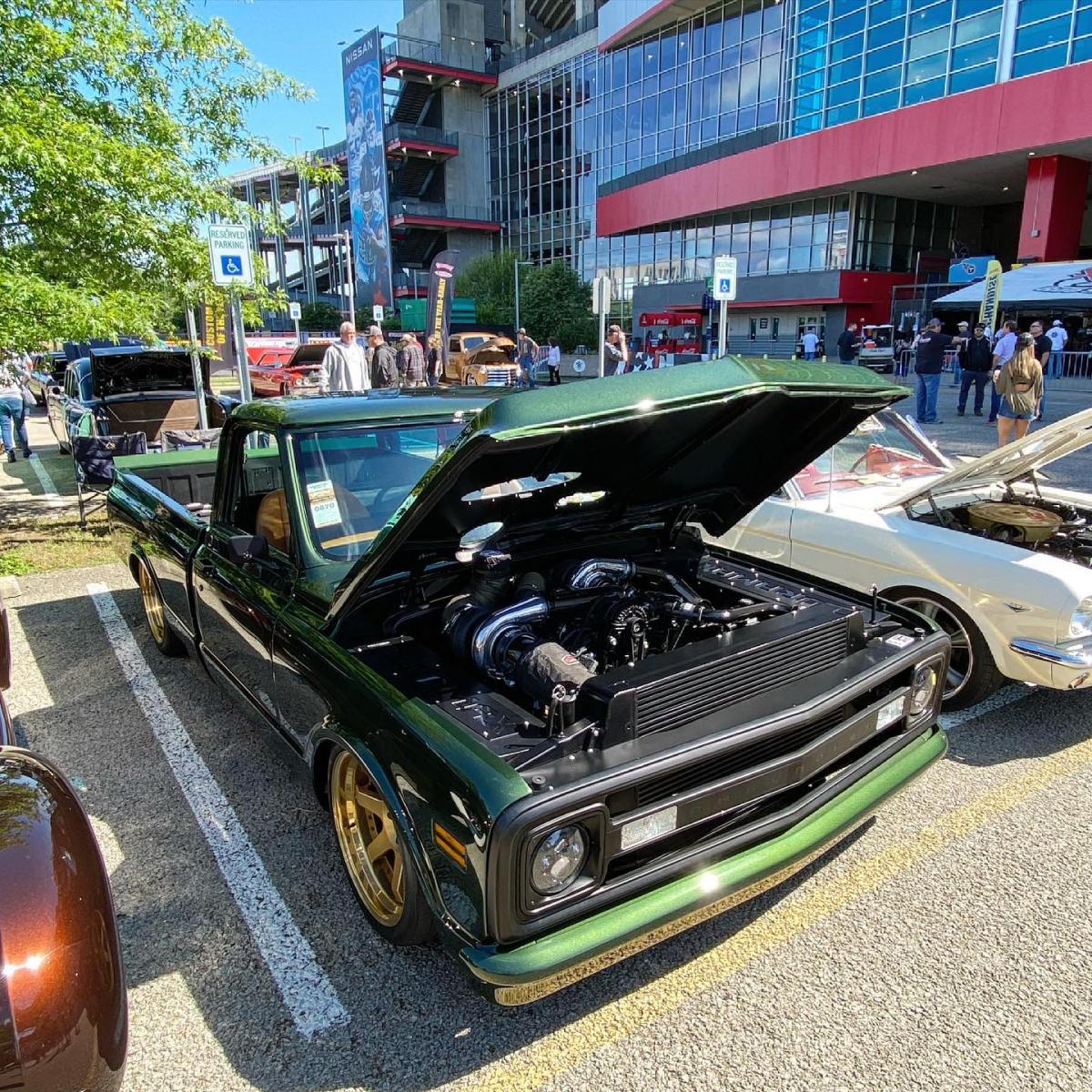 1970 Chevy C10 with a 800 hp Compound Turbo Duramax V8 ...