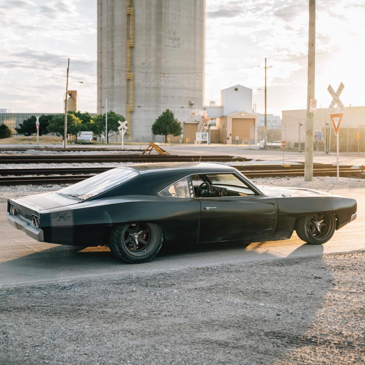 Carbon Fiber 1968 Charger with a Mid-Engine Hellcat V8 ...