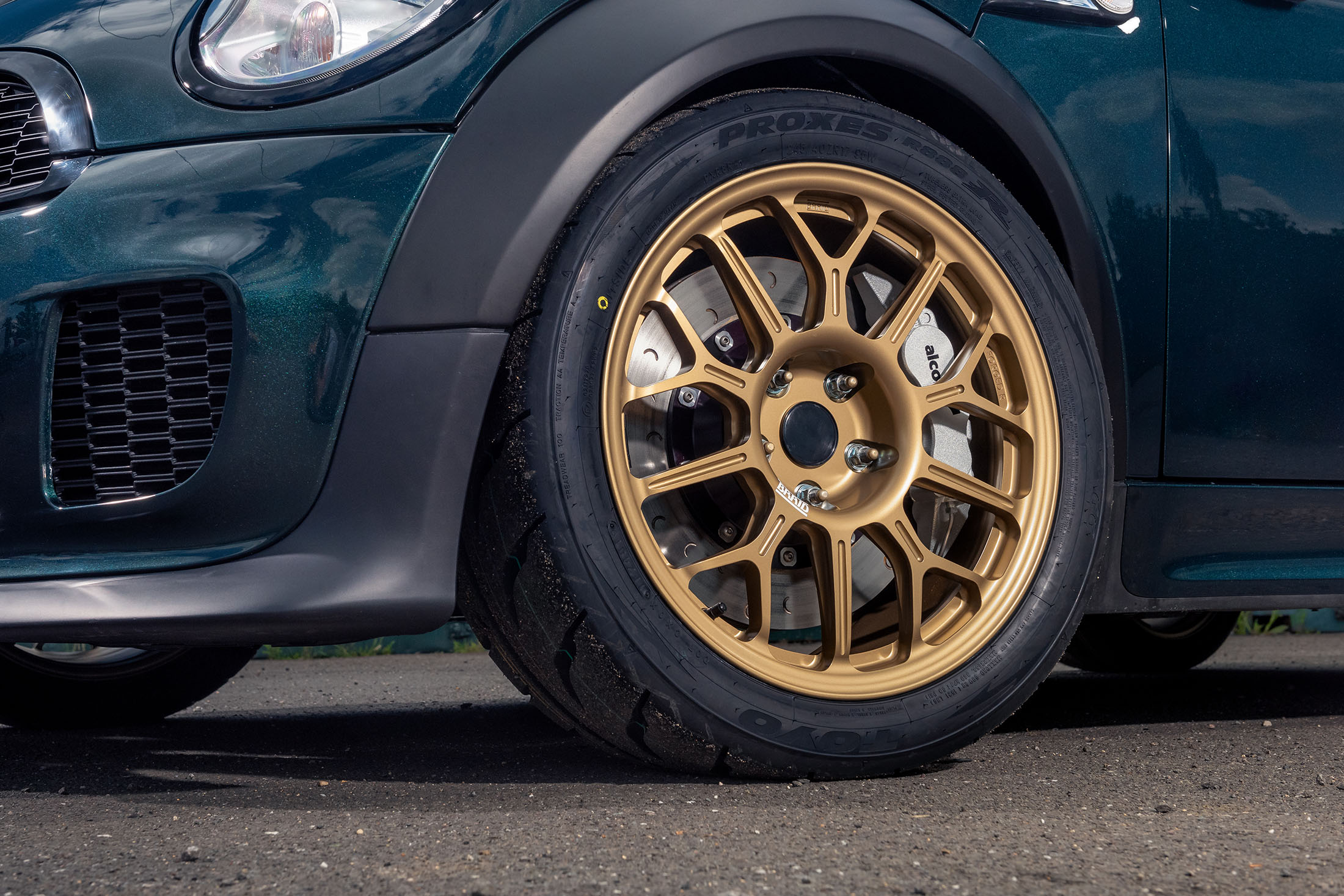 Vini the V8 Mini - engineswapdepot.com