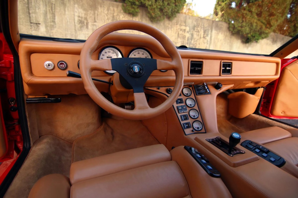 1972 Pantera with a 4.6 L Modular V8 – Engine Swap Depot