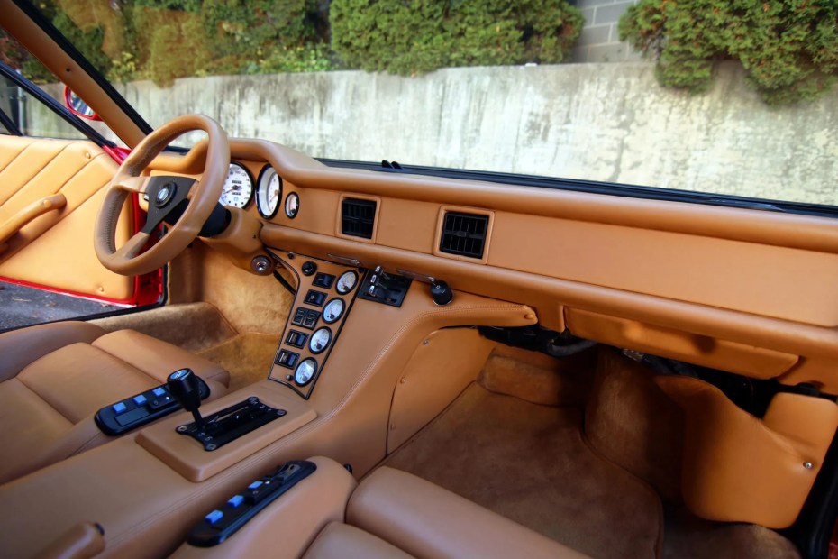 1972 Pantera with a 4.6 L Modular V8 – Engine Swap Depot