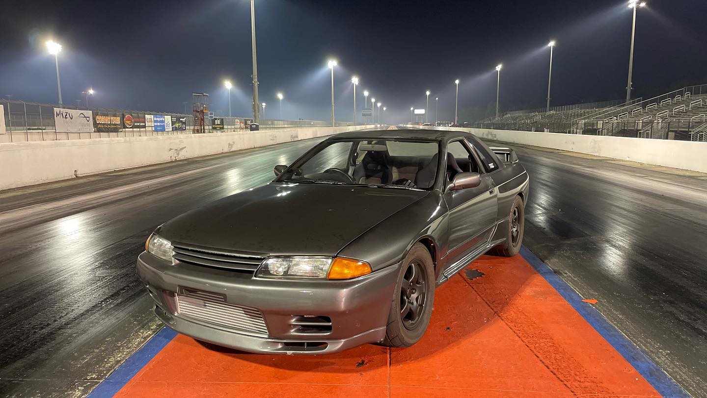 1991 Nissan R32 GTR with a turbo RB26-30 inline-six 01 – Engine Swap Depot