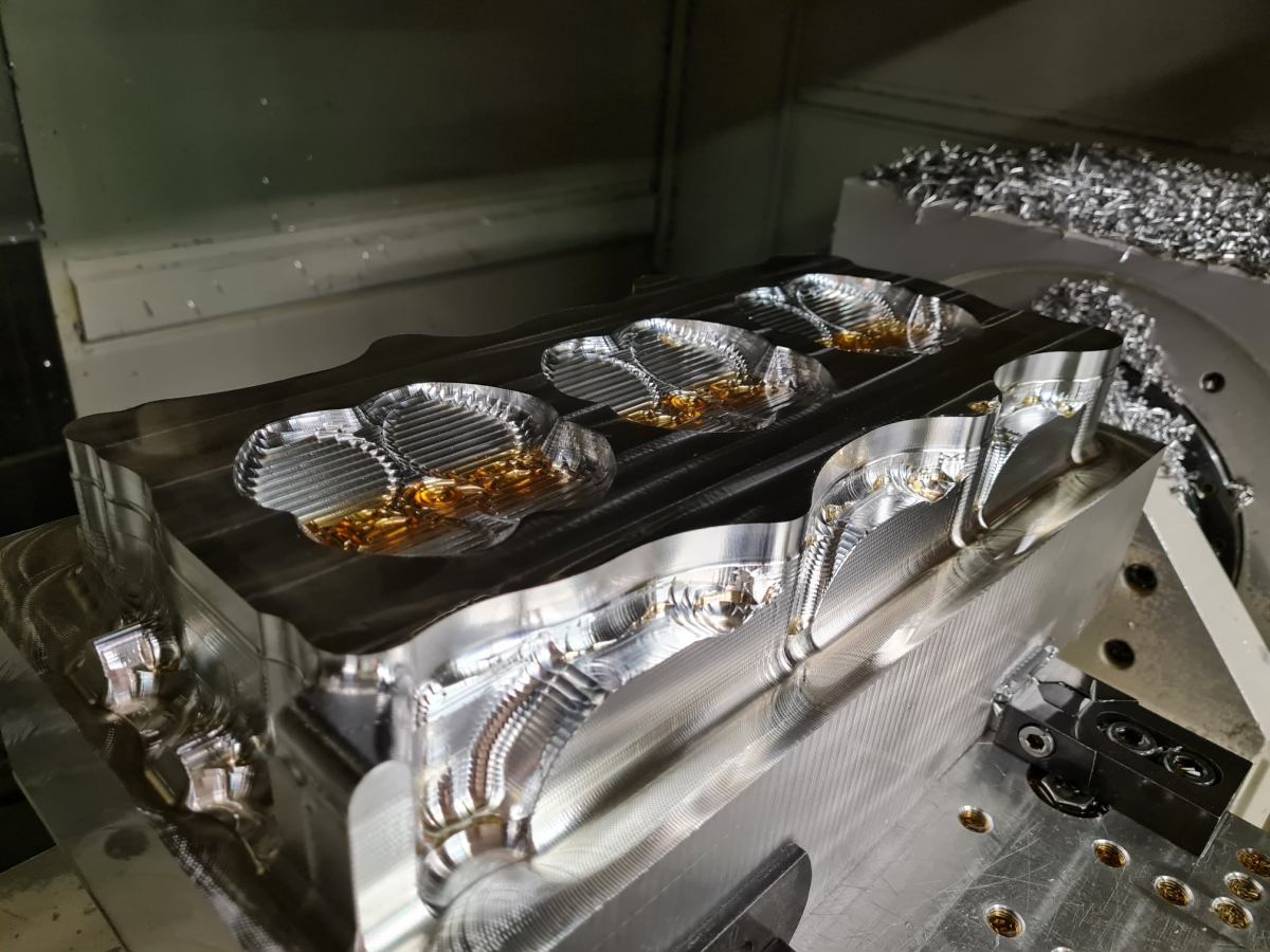 Max Hel is a 4000 hp Billet 5.0 L V6 for the Nissan R35 ...