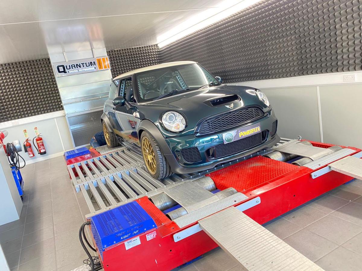 Vini the V8 Mini on the Road and Dyno