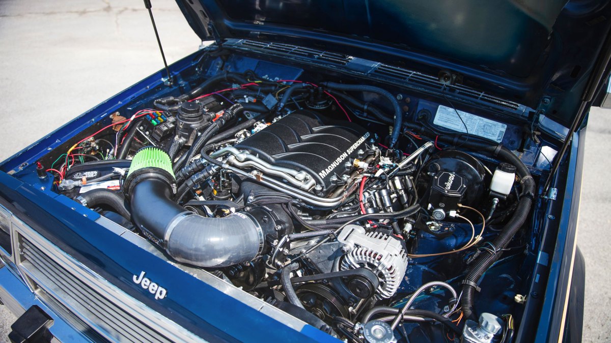 1986 Jeep Wagoneer with a Supercharged 427 ci LSX V8 – Engine Swap Depot
