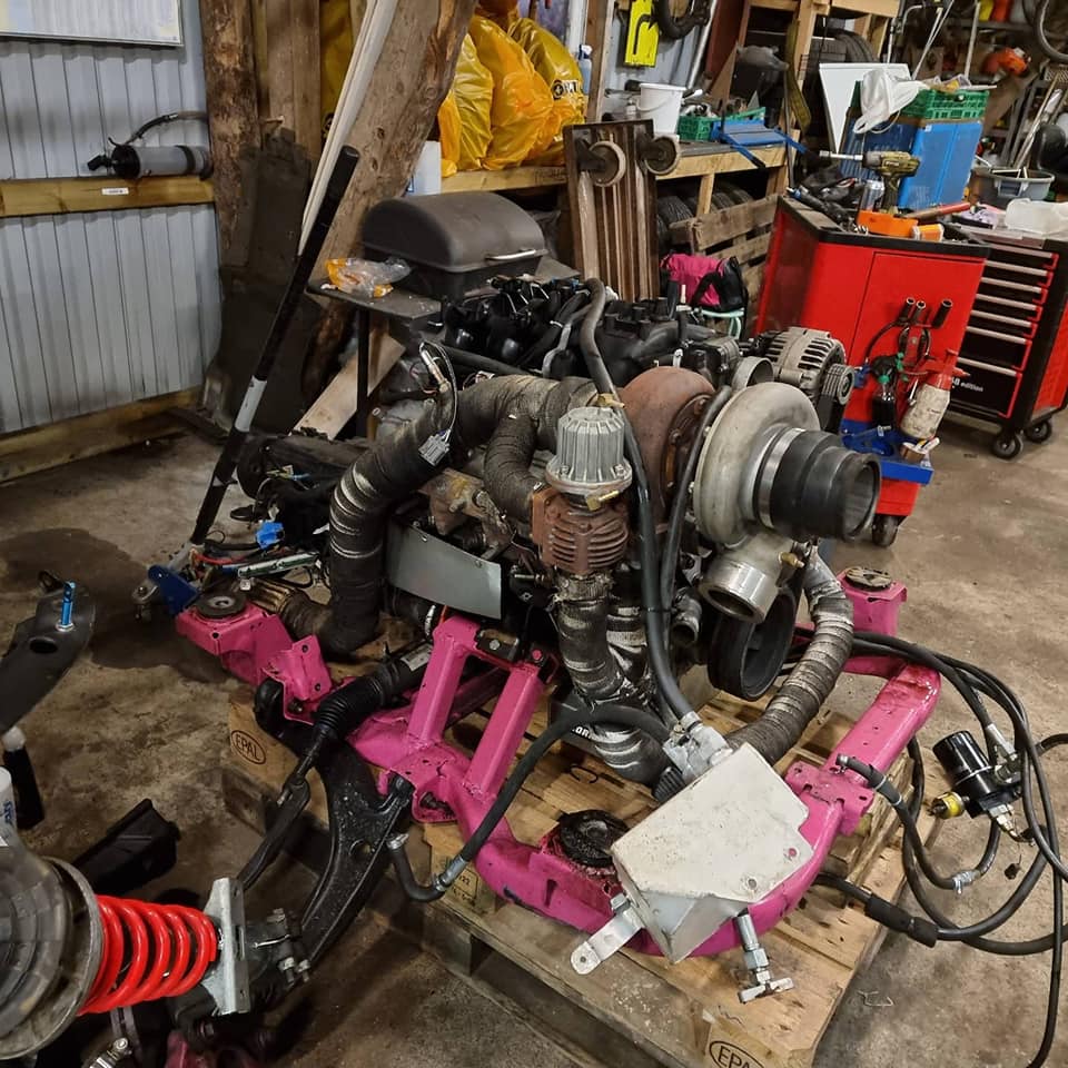 VW Transporter Van with a Turbo LM7 V8 03 – Engine Swap Depot