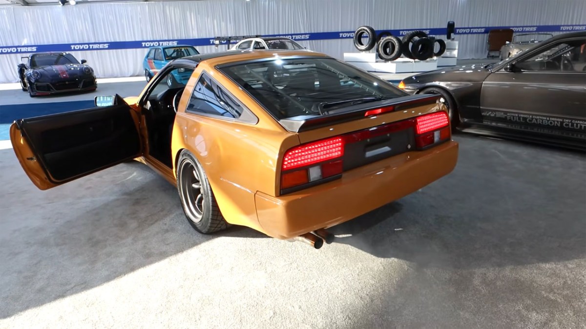 Nissan 300ZX with a 2.8 L RB-series inline-six 03 – Engine Swap Depot