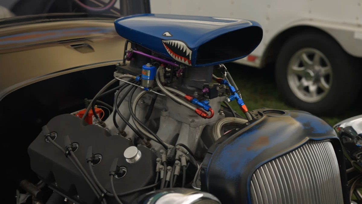 1933 Plymouth Coupe with a 605 ci HEMI V8 – Engine Swap Depot