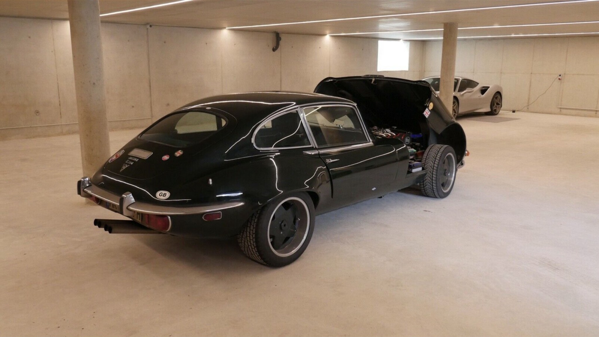 For Sale: 1971 Jaguar E-Type with a 750 hp 8.5L TWR V12 – Engine Swap Depot