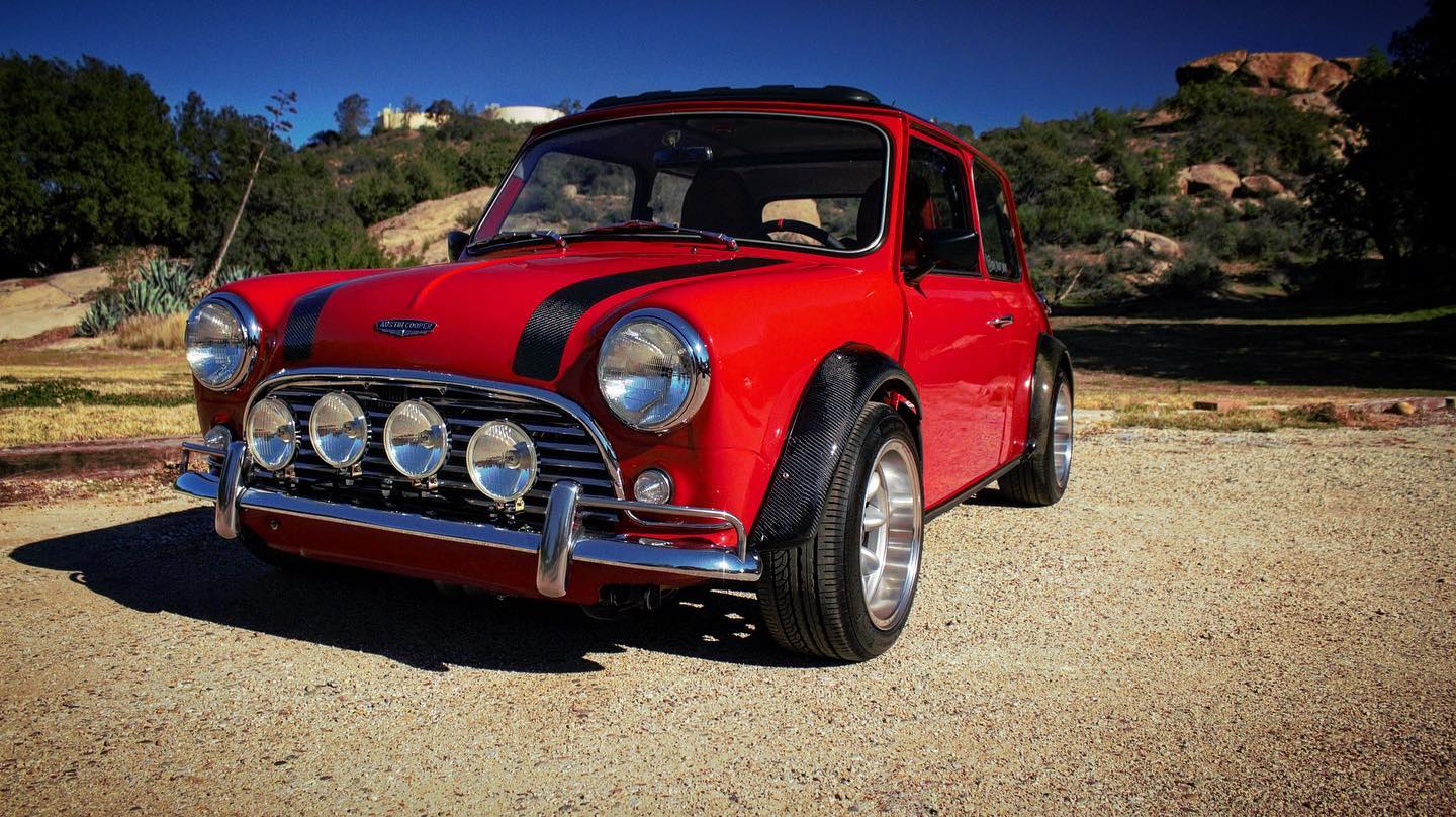 1966 Austin Mini with a Honda B16 - engineswapdepot.com